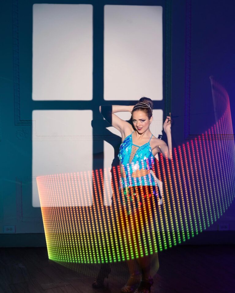 FutureWand - Smart LED Levitation Wand - Moodhoops.com