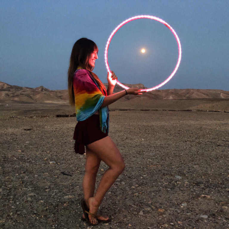 FutureHoop Shuffle, the LED smart hoop by MoodHoops.com