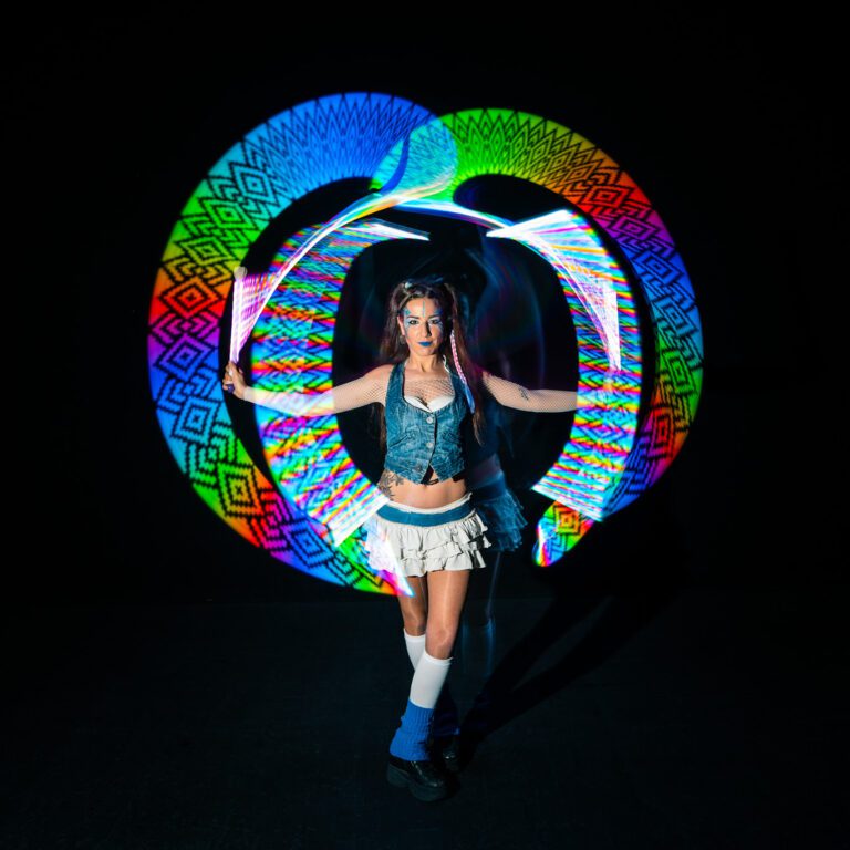 FuturePoi - LED smart poi, by Moodhoops.com