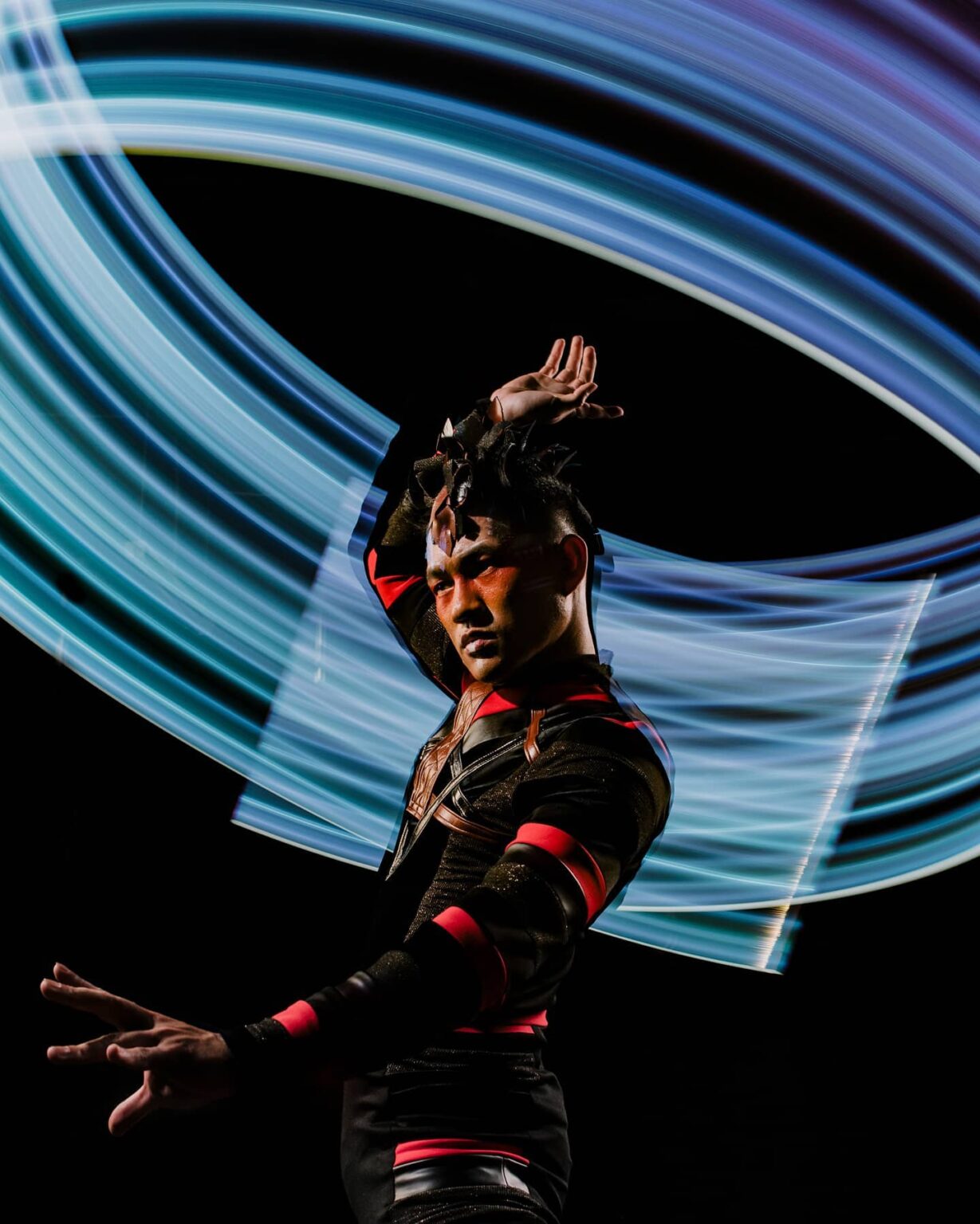 Halo LED Levi Wand, Single, Solid Color Glow - Moodhoops